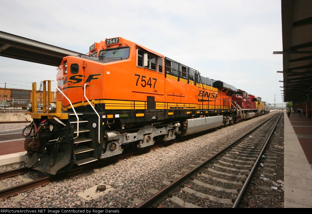 BNSF 7547